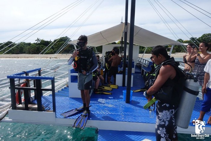 Alona Bohol Divers Club | 潜水中心 | The best places to practice Diving in ...